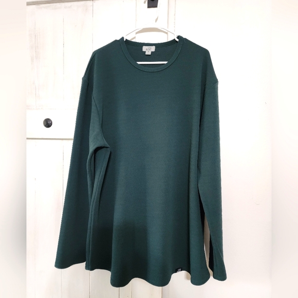 one bone | Shirts | Mens Onebone Long Sleeve Scooped Neck Shirt Forest Green | Poshmark